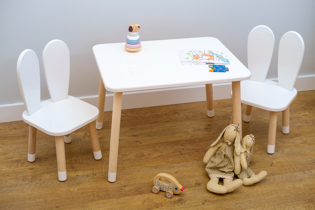Kindertisch mit St 252 hlen Ohren wei 223 banaby de